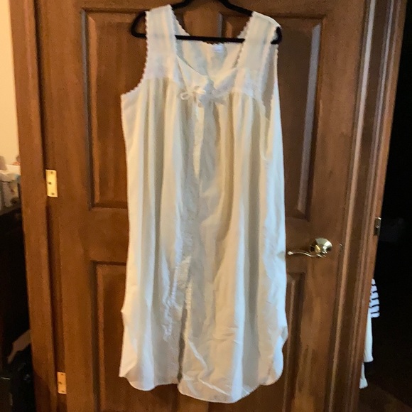 Secret Treasures | Intimates & Sleepwear | Secret Treasures Gown ...